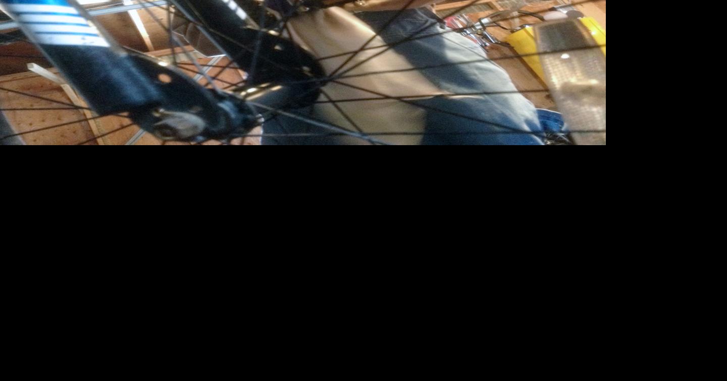 Inmates work to bring Christmas cheer to needy families