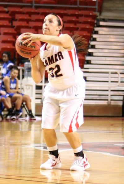 WOMEN'S BASKETBALL: Shauna a Long way from home