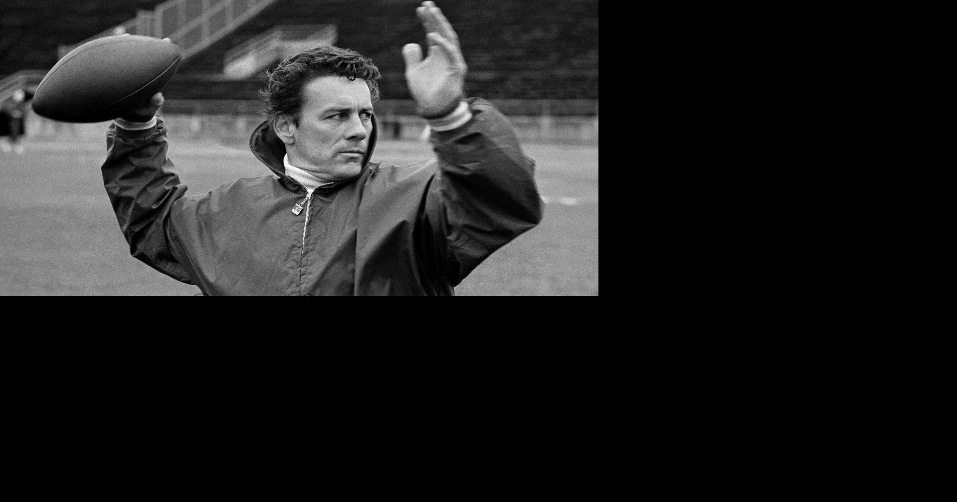 Hall of Fame Chiefs quarterback Len Dawson dies at 87