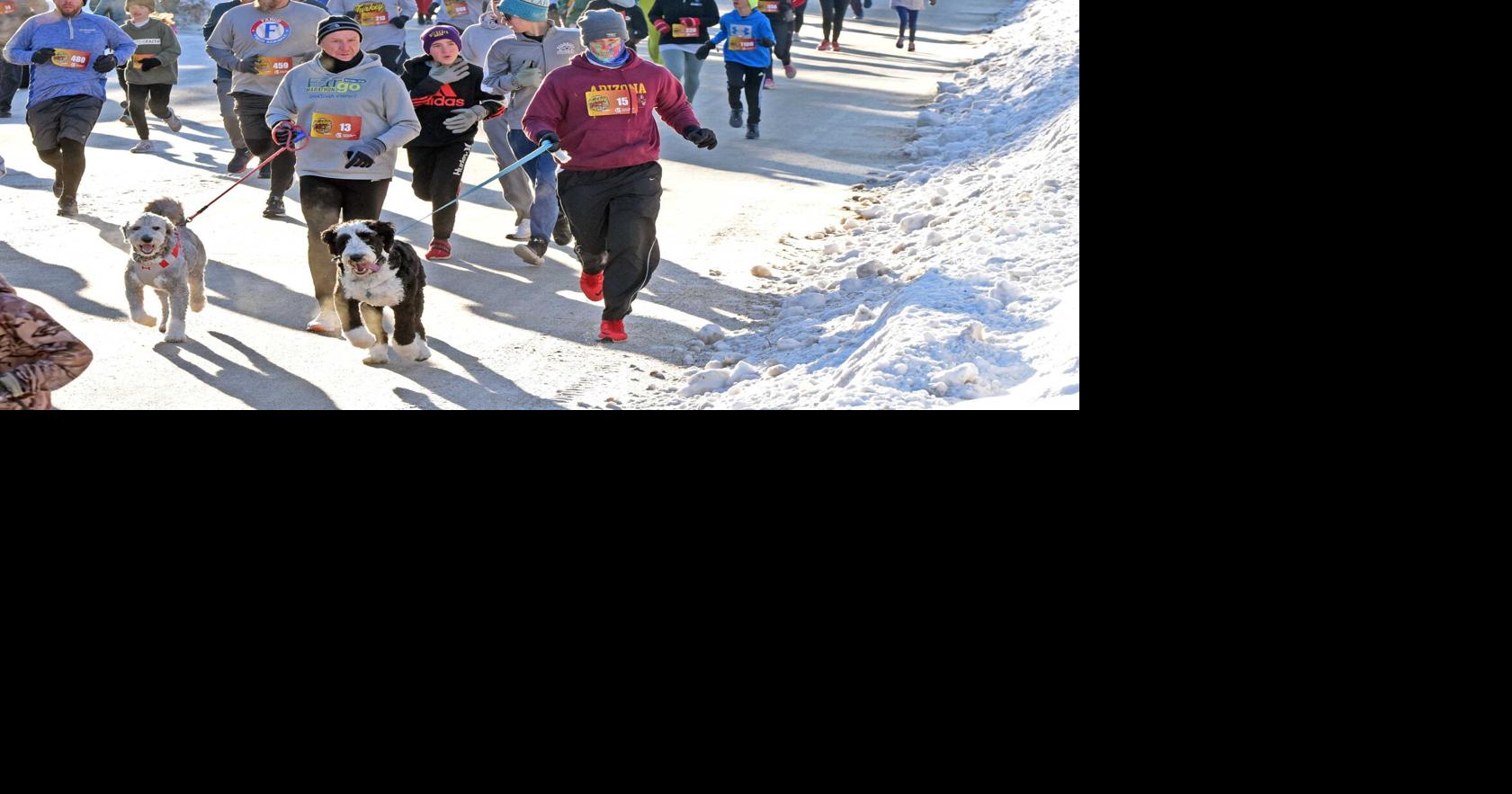 Annual Turkey Trot draws large crowd amid warm weather