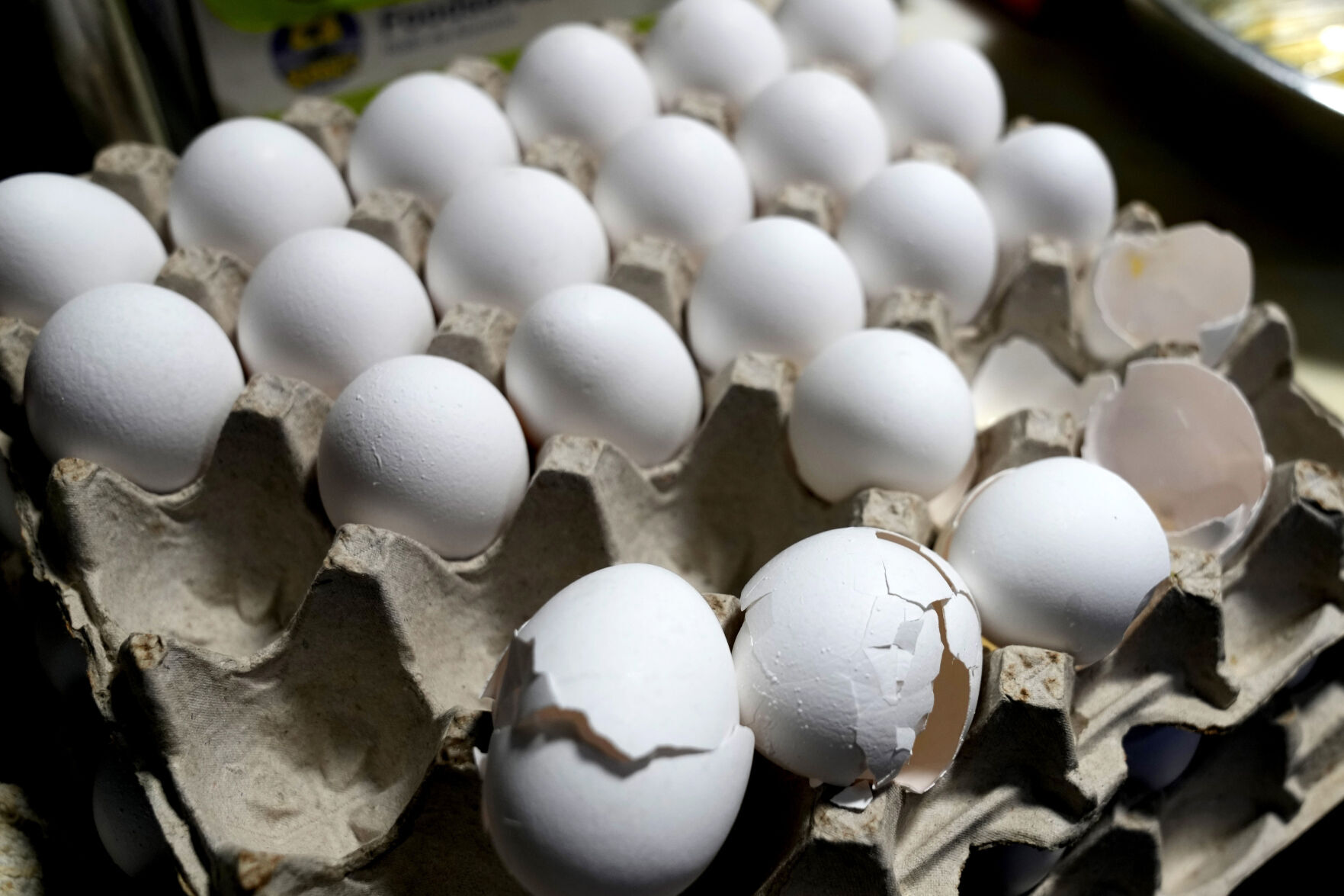 Study: Eggs less likely to crack when dropped on side