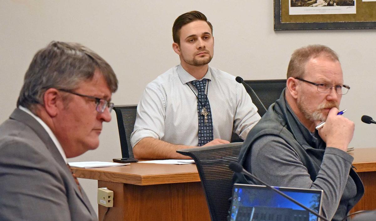 Armstrong won't start removal proceedings for Splonskowski