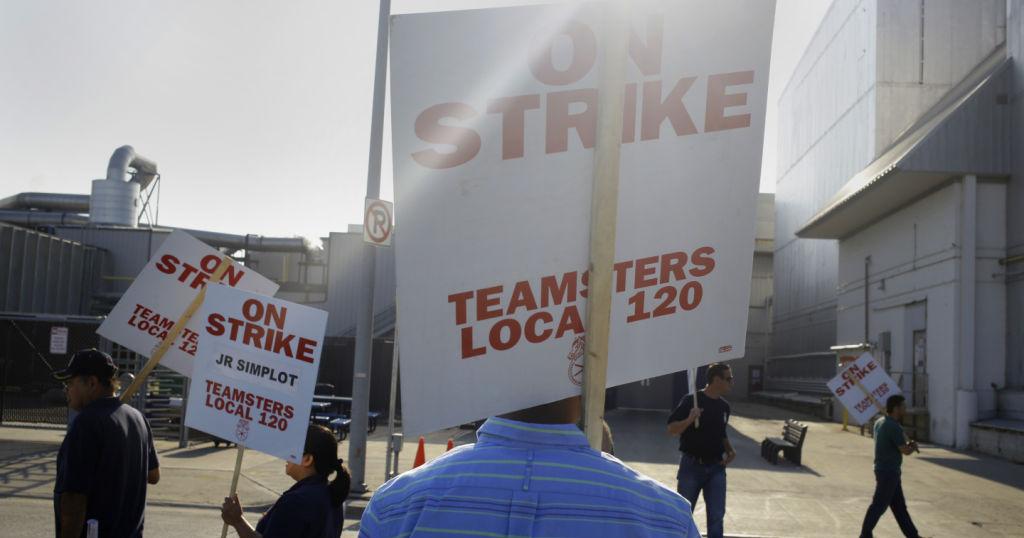 J.R. Simplot Co. workers on strike in Grand Forks