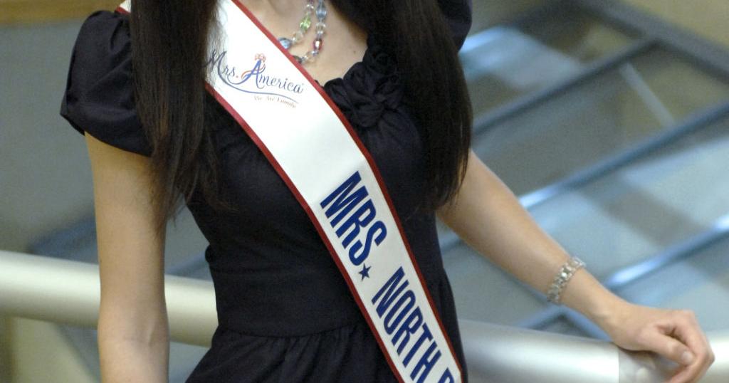 North Dakota crowns new queen