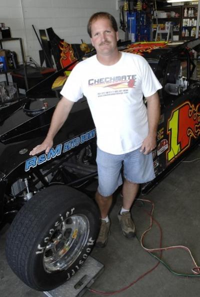 AUTO RACING: Dahl back in Modifieds mix