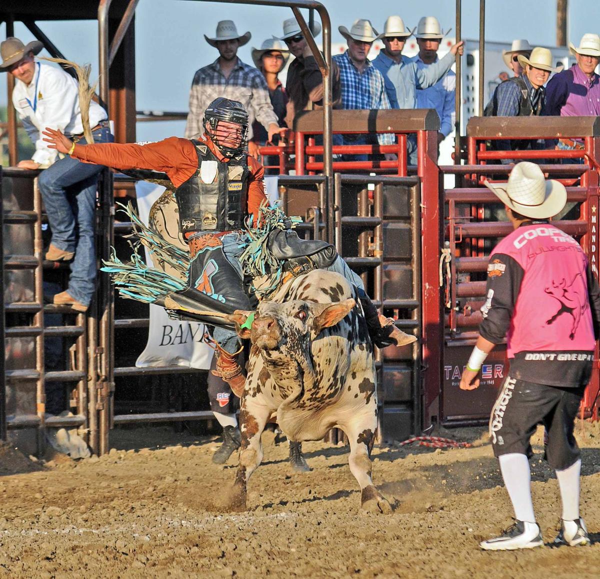 Extreme Bulls opens Mandan Rodeo Days