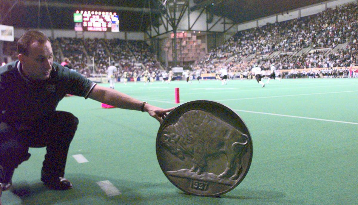 Resolution urging UND, NDSU to create new rivalry trophy passes Senate