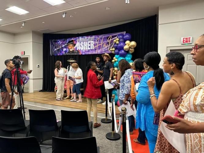 Asher HaVon returns home to celebrations, key to the city, photo ...