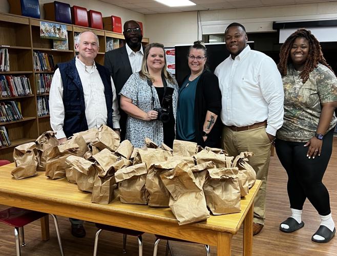 FS Ervin Elementary students in Pine Hill get special school picture day | Education ...