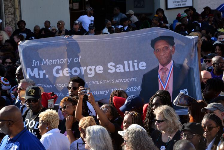 Bridge Crossing Jubilee draws thousands to Selma to see VP Harris ...