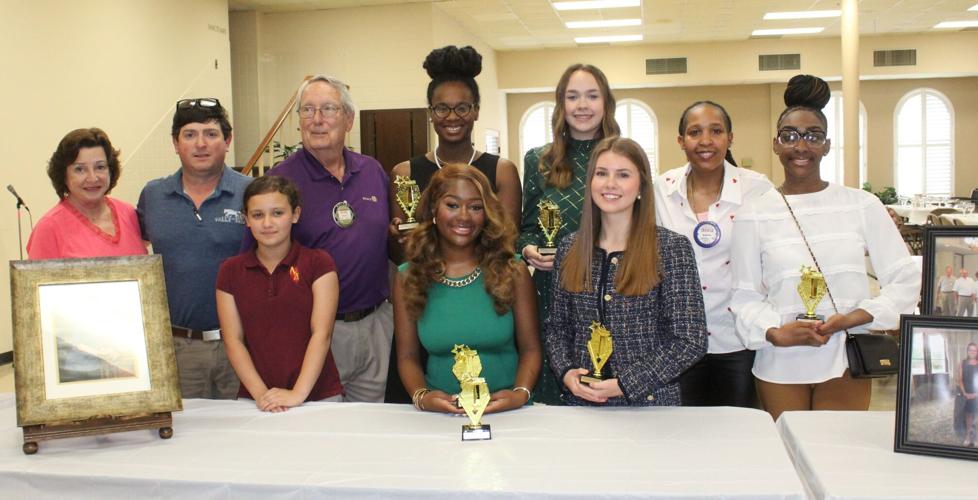 Selma Rotary Club gives out thousands in scholarships to five Dallas ...