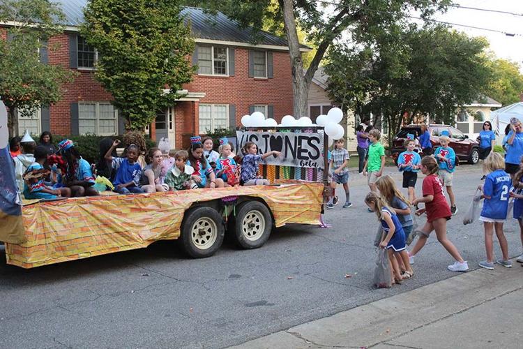 Demopolis hosts Homecoming parade Thursday night, photo gallery ...