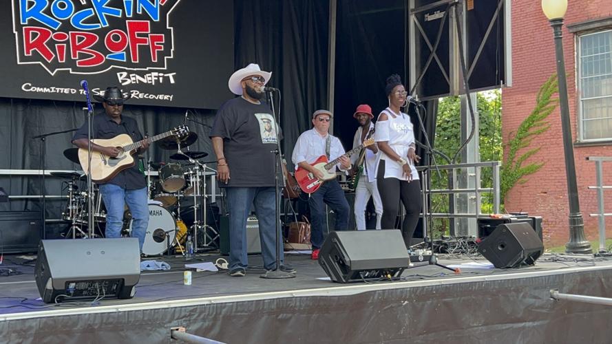 Big crowd for Rockin' Rib Off Saturday, photo gallery | Events | blackbeltnewsnetwork.com