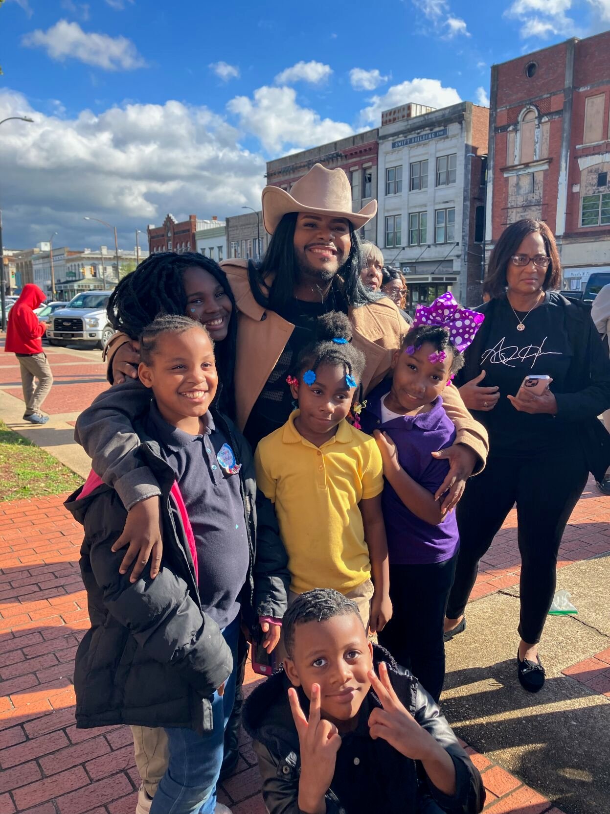 The Voice contestant Asher HaVon gets surprise banner at Selma City ...