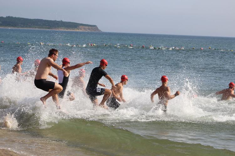 Block Island Triathlon attracts a crowd | News | blockislandtimes.com