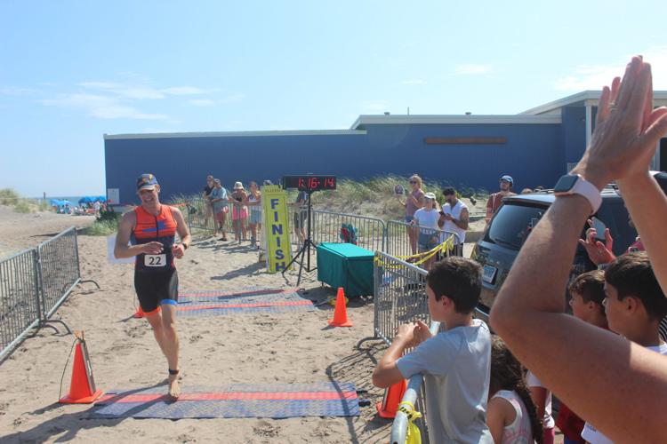 Block Island Triathlon attracts a crowd | News | blockislandtimes.com
