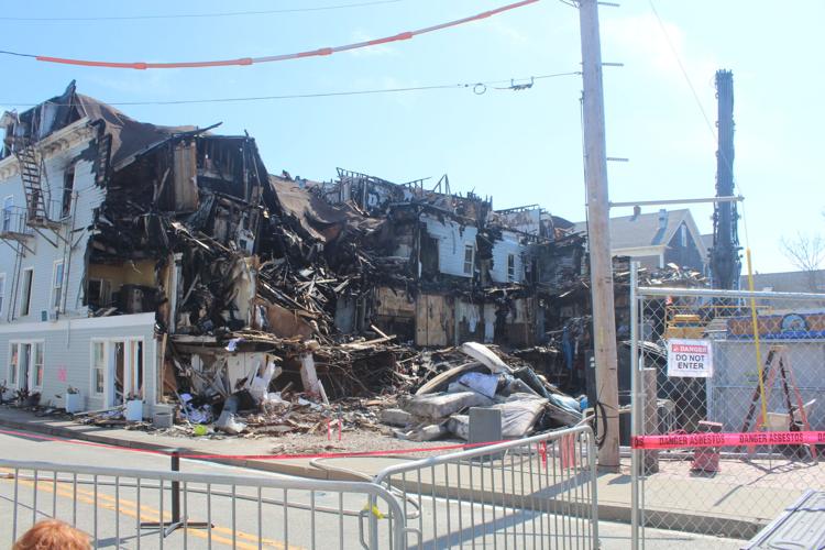 Demolition ongoing at Harborside Inn | News | blockislandtimes.com