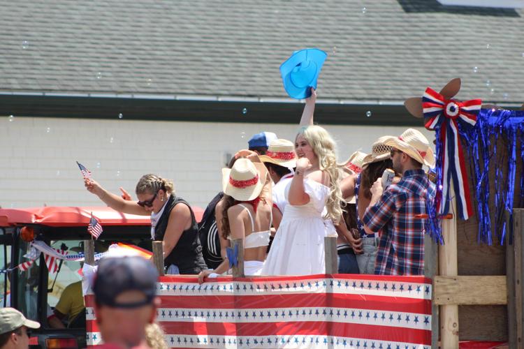 It didn’t rain on Block Island’s parade | News | blockislandtimes.com