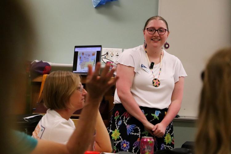 Museum of the Rockies hosts Indigenous beadwork workshop | Museums ...
