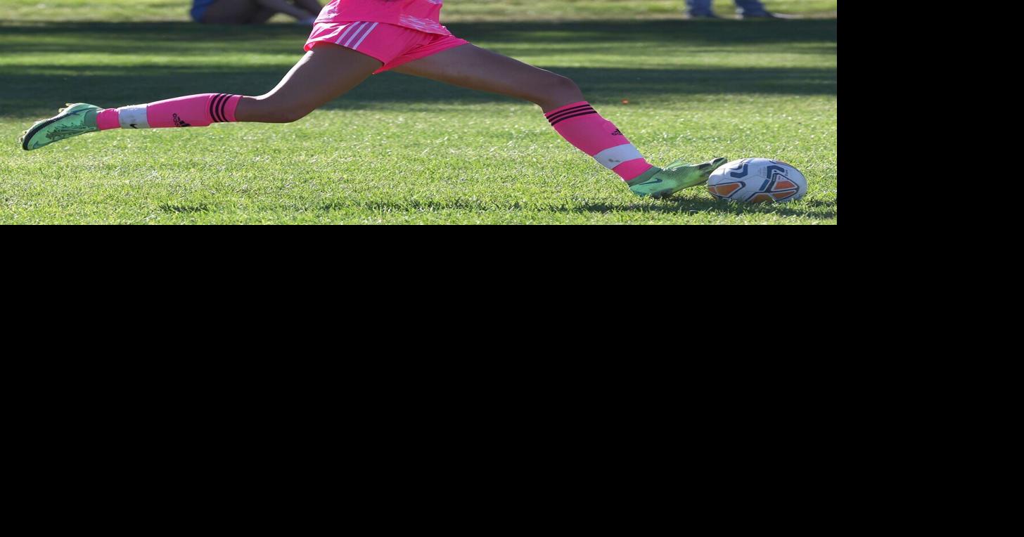 Bozeman girls soccer wins at Skyview, boys tie Falcons | Bozeman ...