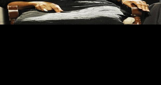 Author Maya Angelou dies at 86 in North Carolina | News ...