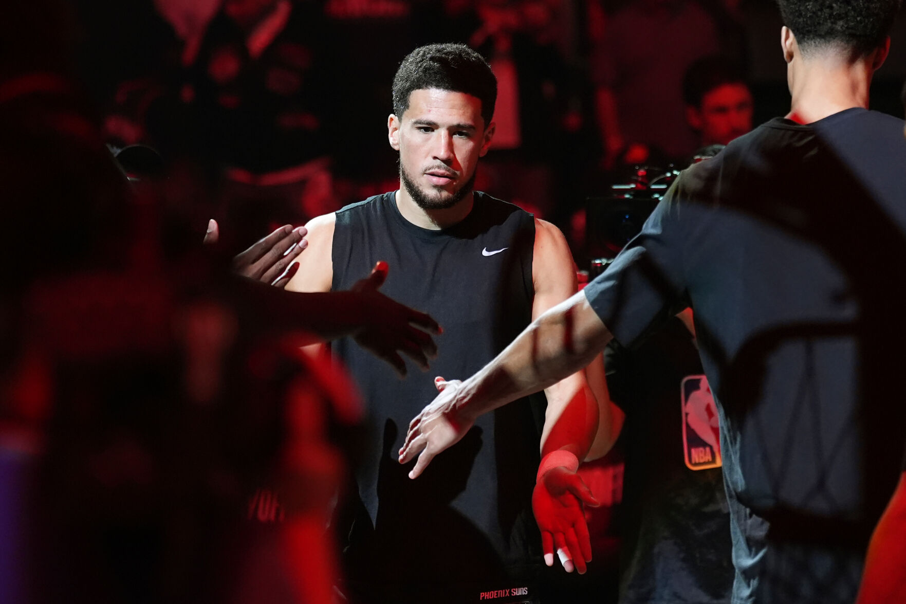 Suns' All-Star guard Devin Booker changes jersey number to No. 15 in ...