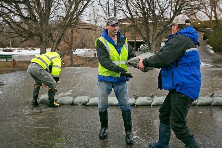 Warm weather prompts local flooding | Environment ...