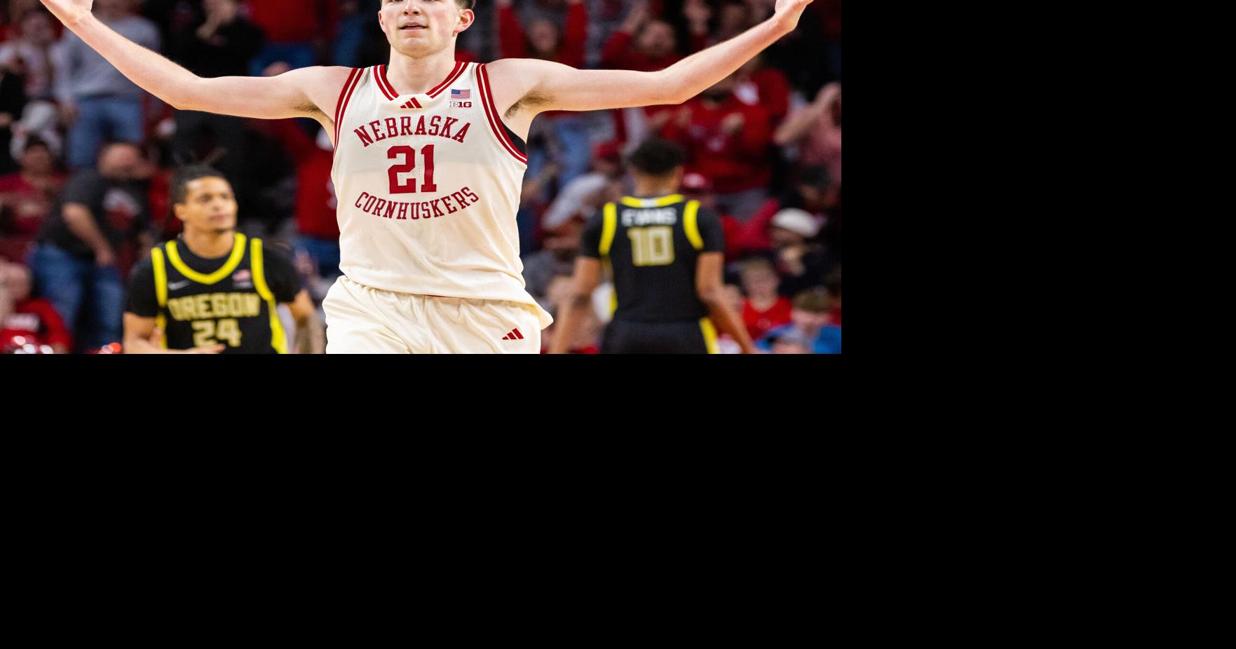 No. 8 Nebraska extends winning streak to 21 games with a 90-55 victory ...