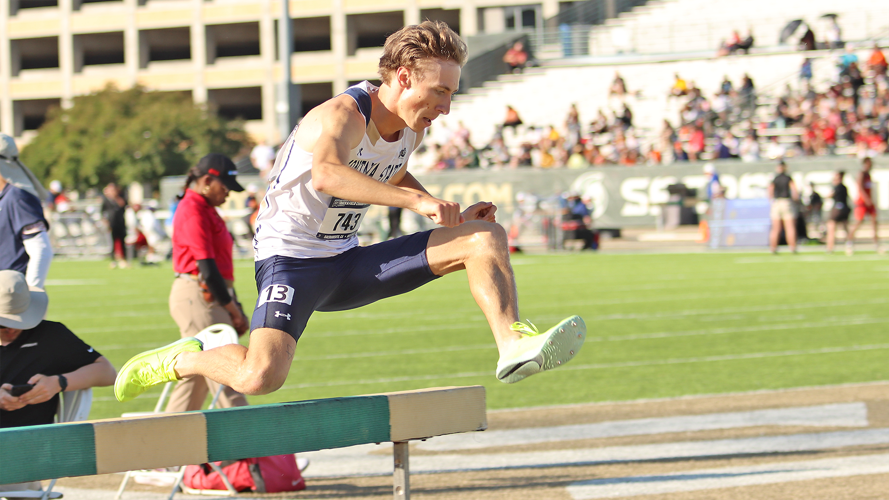 Hamilton posts World’s fastest steeplechase time, McManus and Taylor ...