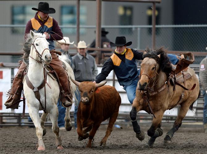 Back from a broken leg, Keenan Kvamme shines in bull riding at Montana ...