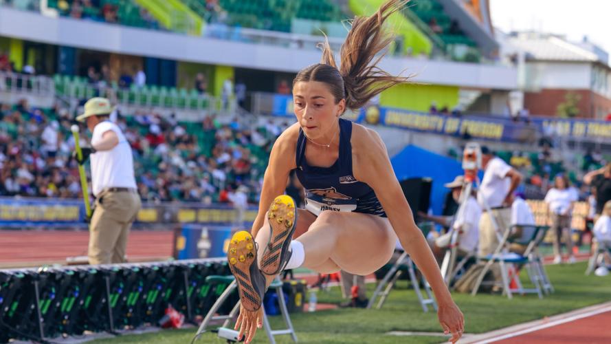 Montana State's Hailey Coey, 4x400 relay team earn honorable mention ...