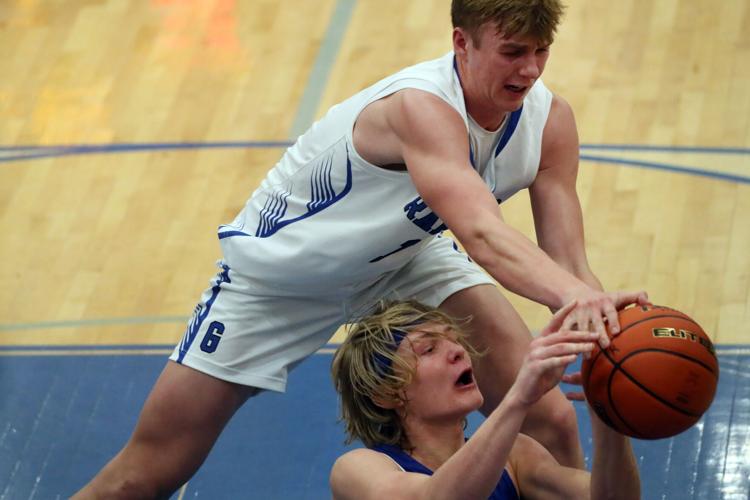 Gallatin boys earn 'hard-fought' win over Billings Skyview to stay atop ...