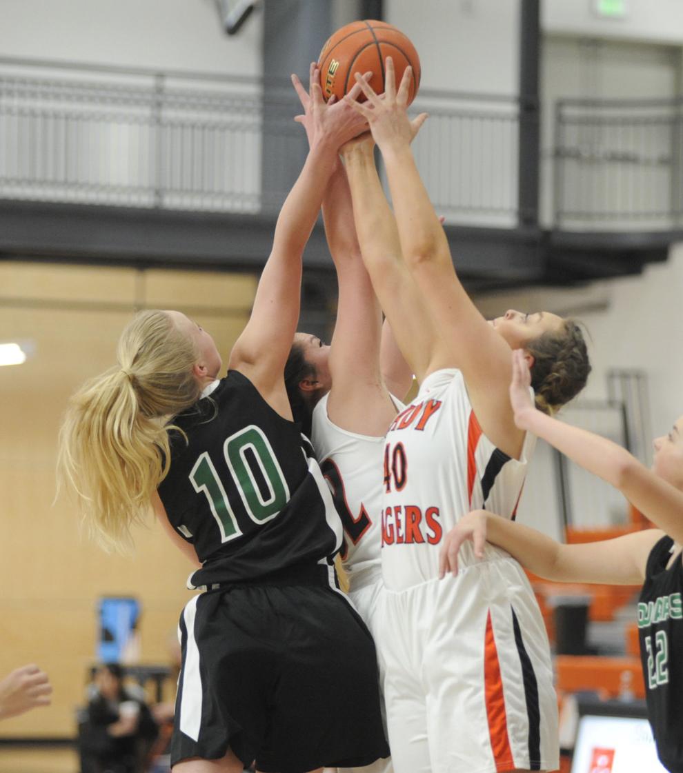 Manhattan girls rally, lose to Columbus | Prep Hoops ...