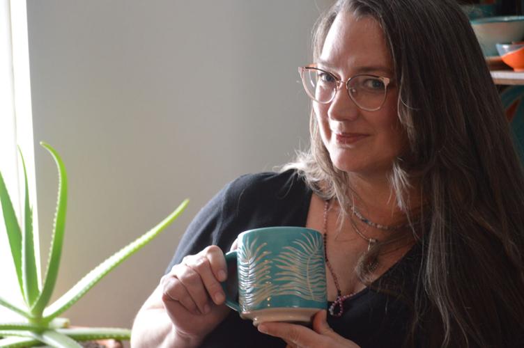 Ona Meyer keeps style fluid, pottery functional | Ruckus ...