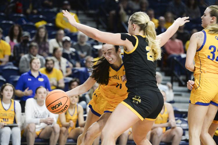 Montana State women struggle in second half again, fall at home to ...