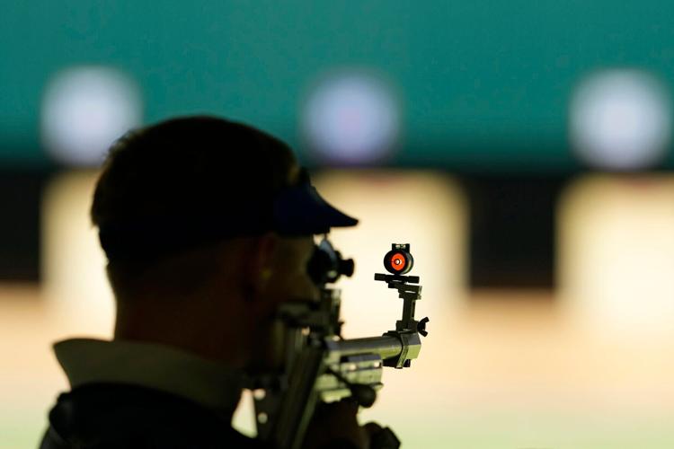 Ivan Roe in Olympic 50m 3 Positions Rifle qualfication | Sport ...