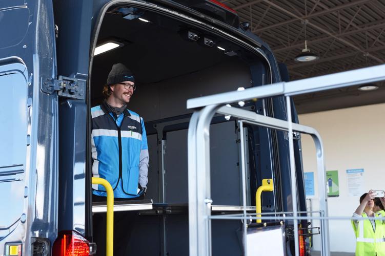 Amazon opens delivery station in Belgrade with Montana VIPs | News ...