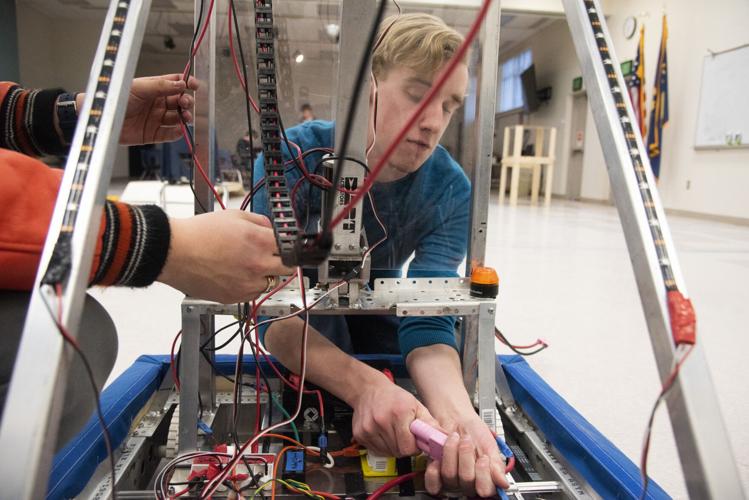 Manhattan robotics team headed to regionals with their robot, 'Joe Mike ...