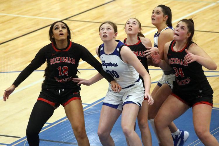 Gallatin girls overcome slow first quarter in win over crosstown rival ...