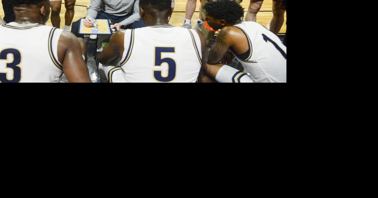 Montana State's Danny Sprinkle receives pay raise along with recently ...