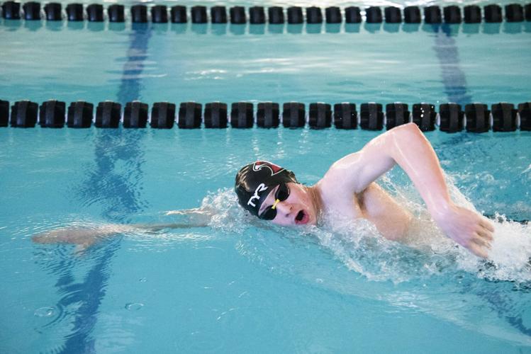 Bozeman boys swimmers encourage each other to be great in and out of ...