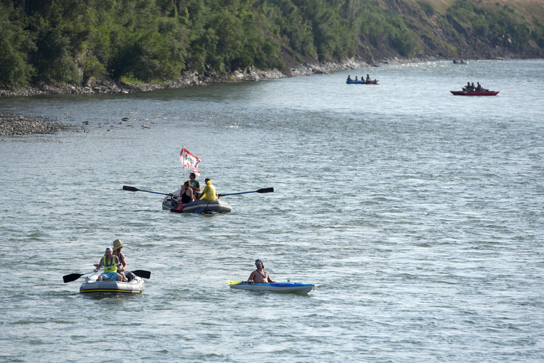'Wet, wild and dam free': Scenes from the Yellowstone River boat float ...