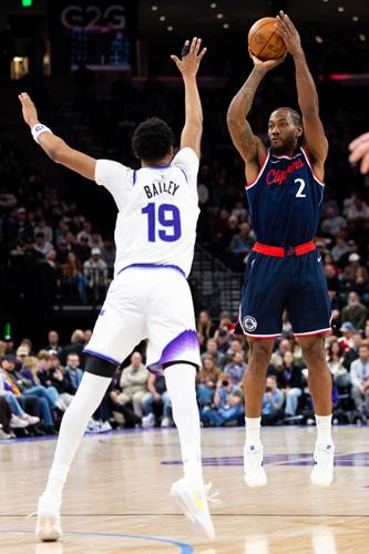 Clippers stay hot, beat the Jazz 111-99 behind Leonard's 25th straight ...