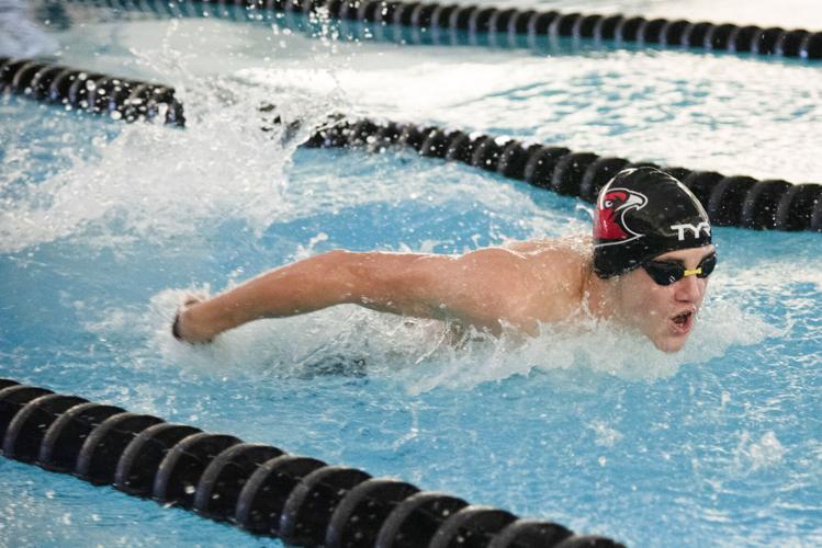 Bozeman boys swimmers encourage each other to be great in and out of ...
