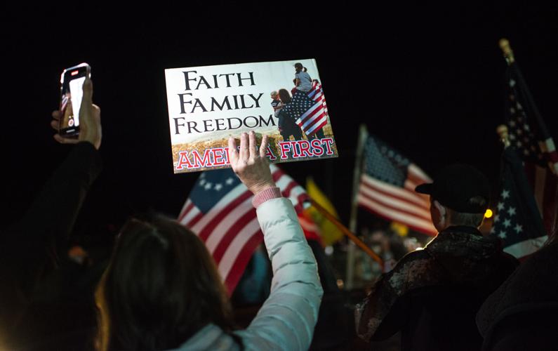 'Freedom Convoy' makes evening stop in Belgrade | News ...
