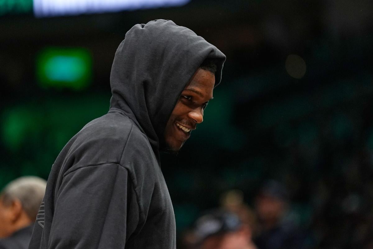 Anthony Edwards returns for the T-wolves to face the Thunder after 3 ...