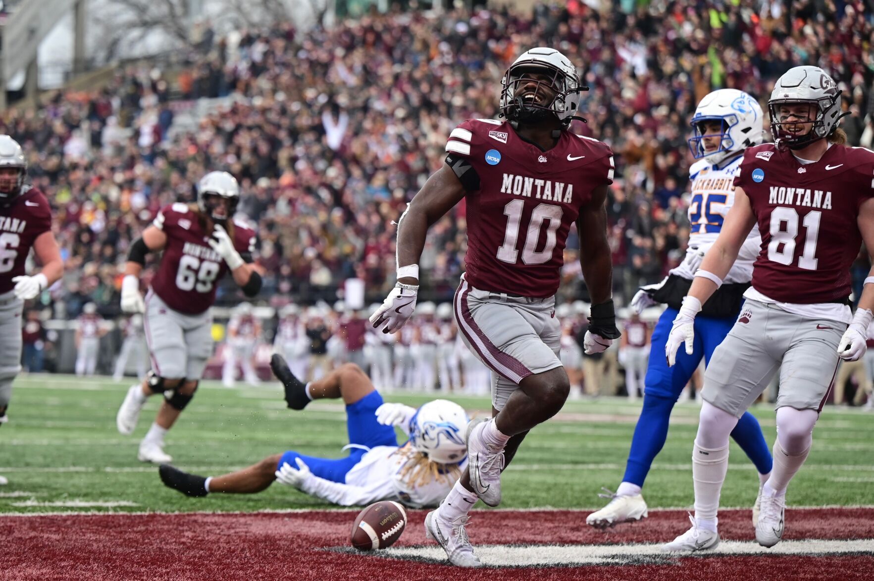 Montana Grizzlies defeat South Dakota State playoffs recap | Game ...