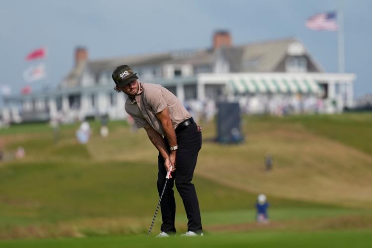 Amateur Ryder Cowan takes the early lead and is tied for second in a ...