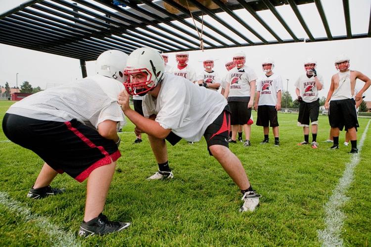 Hawk football takes the field | Prep Football | bozemandailychronicle.com