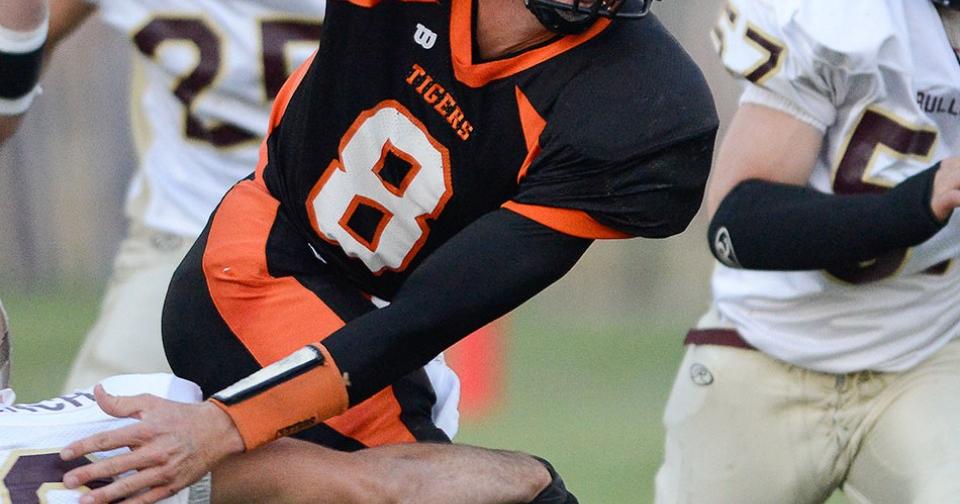 High School Football - Manhattan Tigers vs Choteau Bulldogs | Sports ...